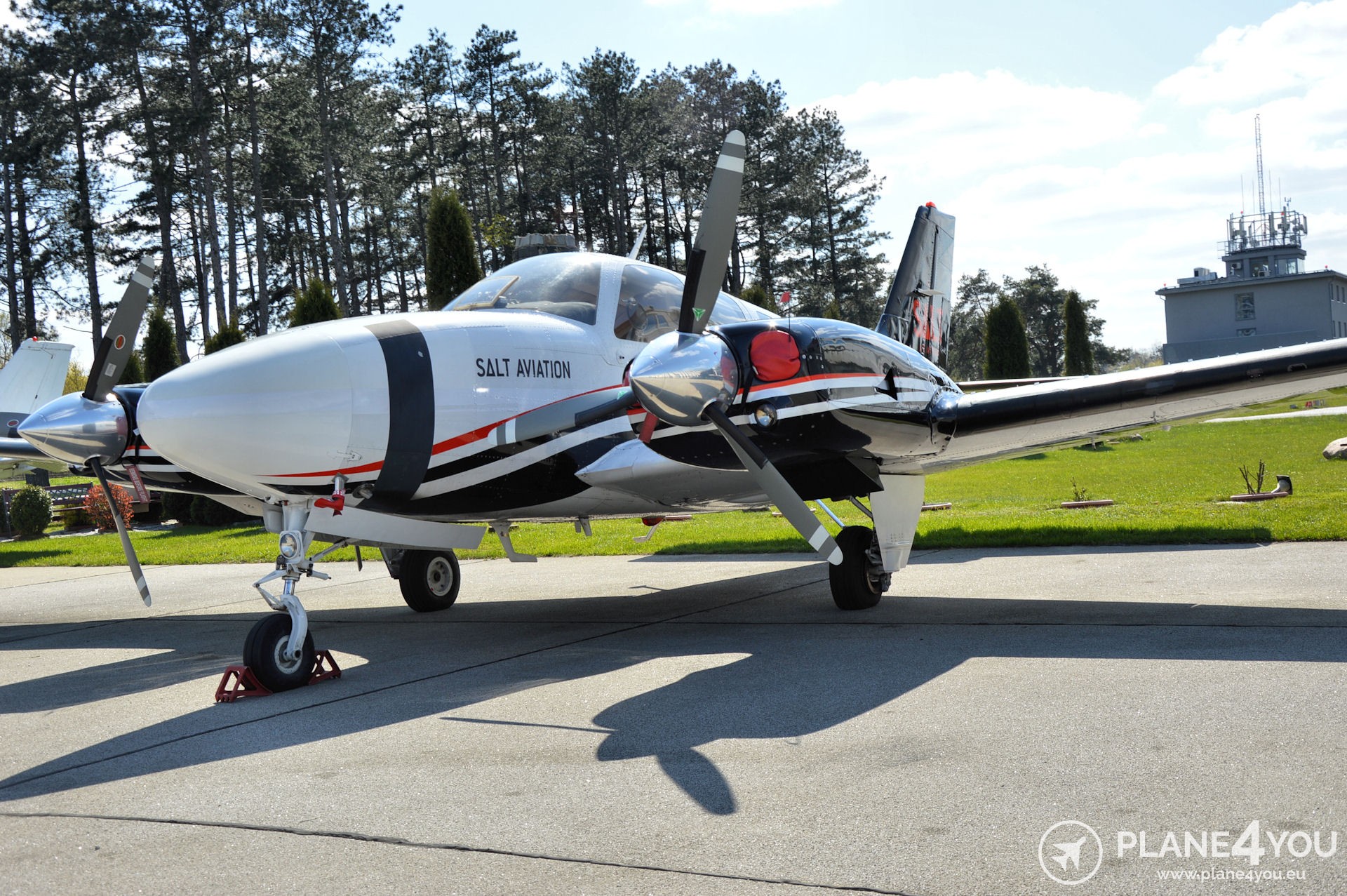 Beechcraft Baron 58P SP-KBL | Multi-engine aircraft | Plane4You ...