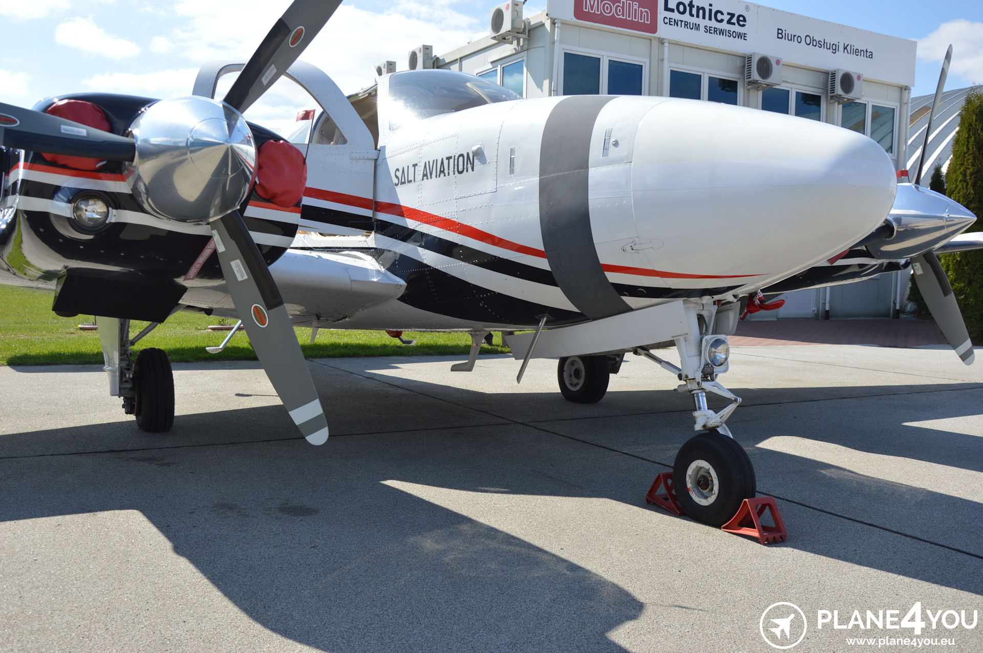 Beechcraft Baron 58P SP-KBL | Multi-engine aircraft | Plane4You ...