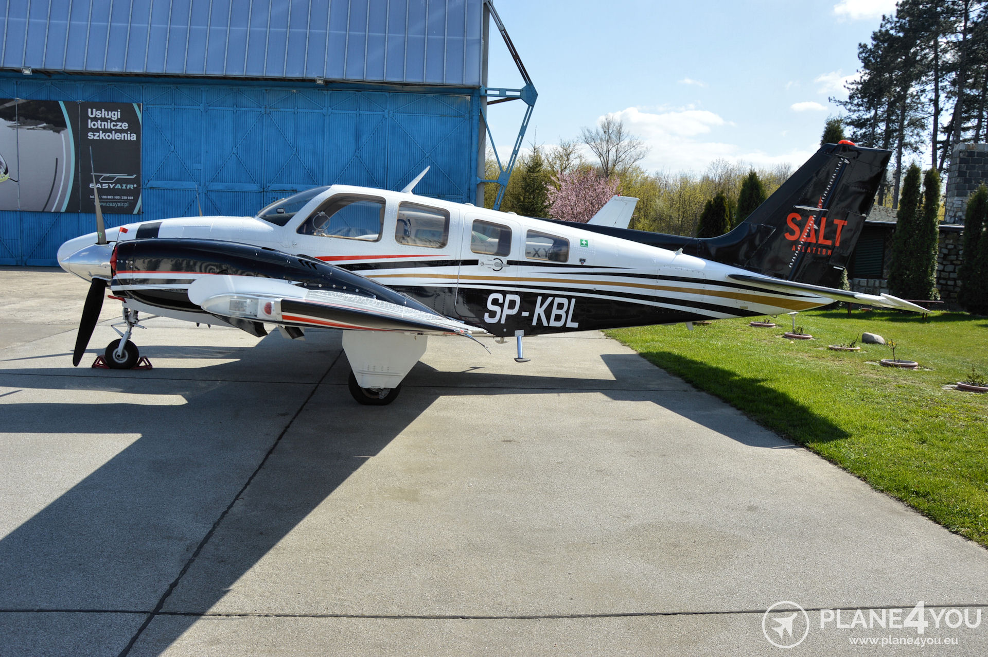 Beechcraft Baron 58P SP-KBL | Multi-engine aircraft | Plane4You ...