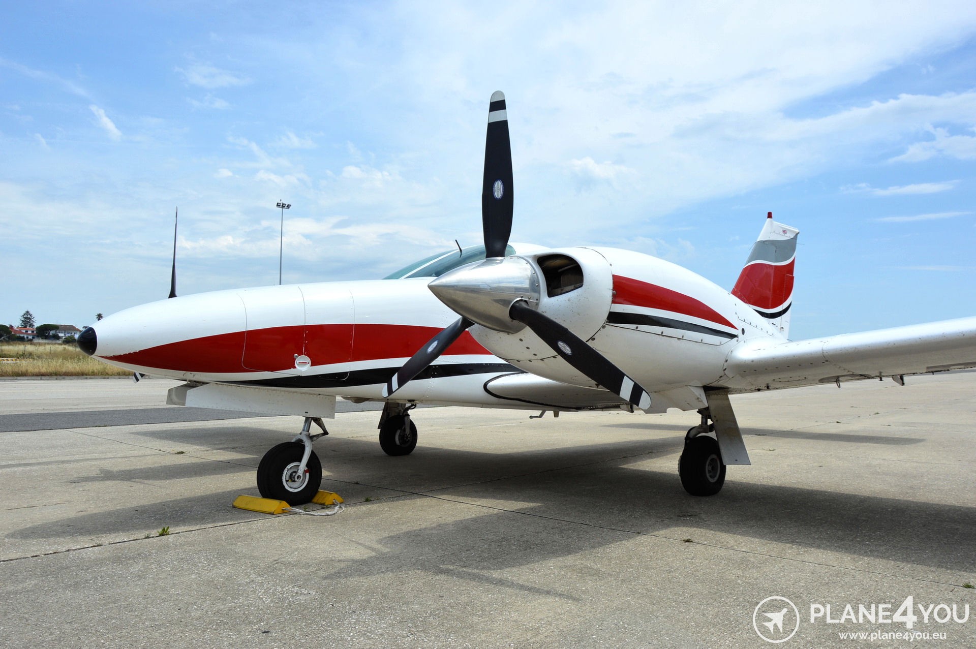 Piper PA34-200T Seneca II G-BNRX | Multi-engine aircraft | Plane4You ...