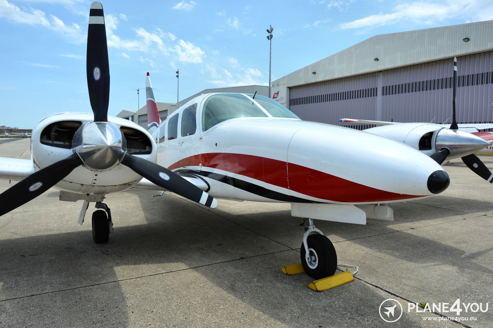 Piper PA34-200T Seneca II G-BNRX | Multi-engine aircraft | Plane4You ...