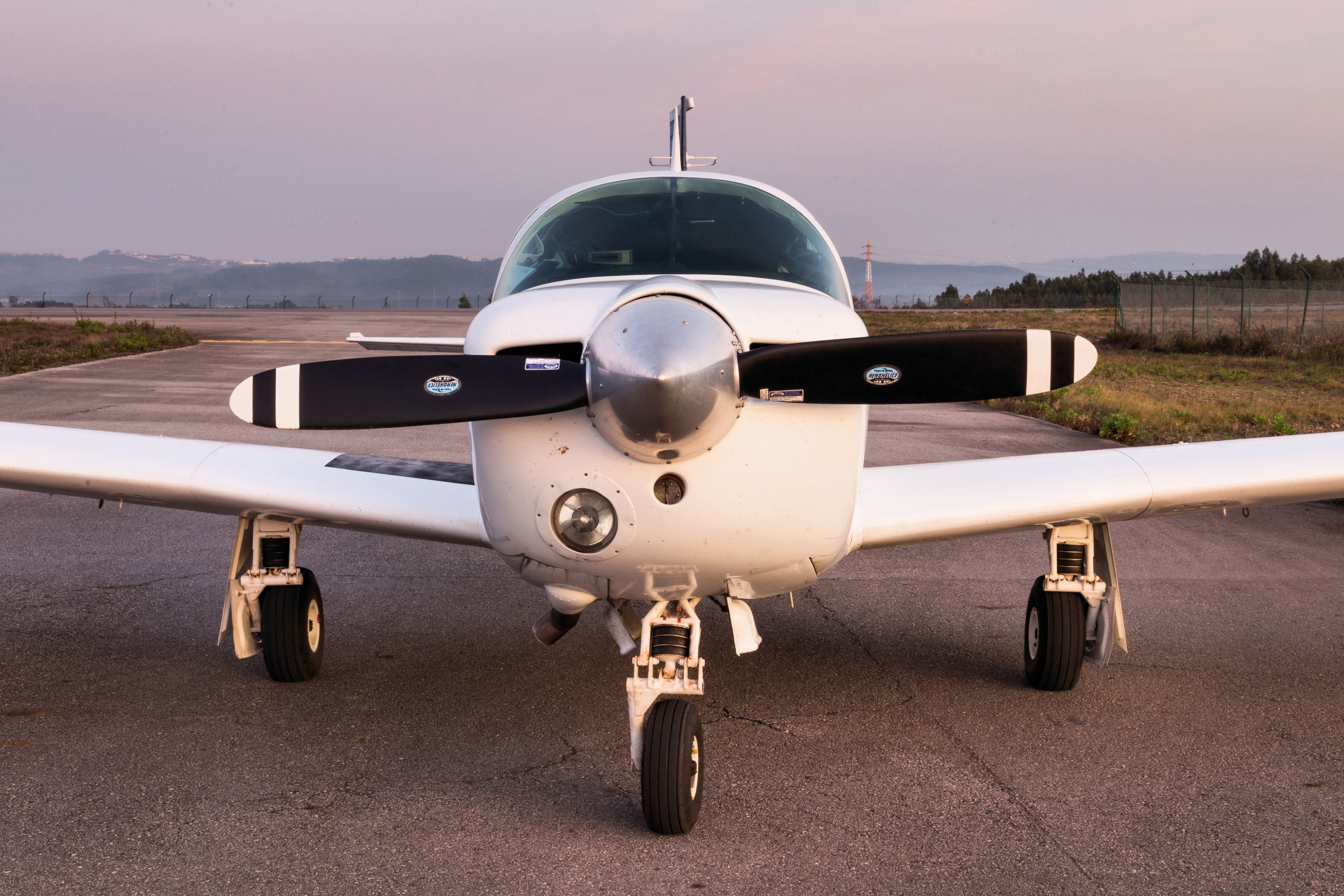 Mooney M20J CS-ASZ | Single-engine aircraft | Plane4You Aircraft Sales ...