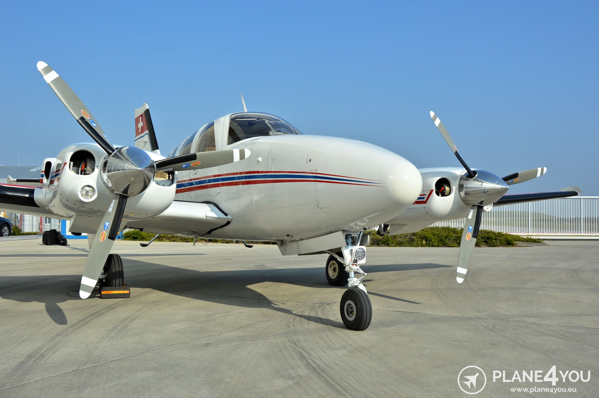 Beechcraft 58P Baron HB-GGP | Multi-engine aircraft | Plane4You ...