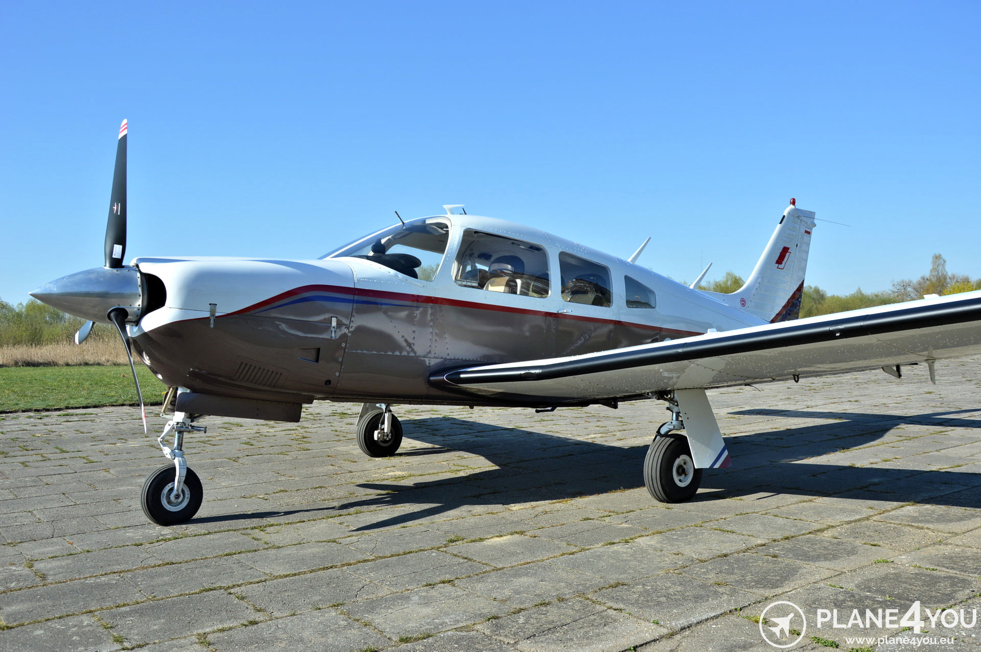 Piper PA-28R-200 Arrow II SP-FOT | Single-engine aircraft | Plane4You ...